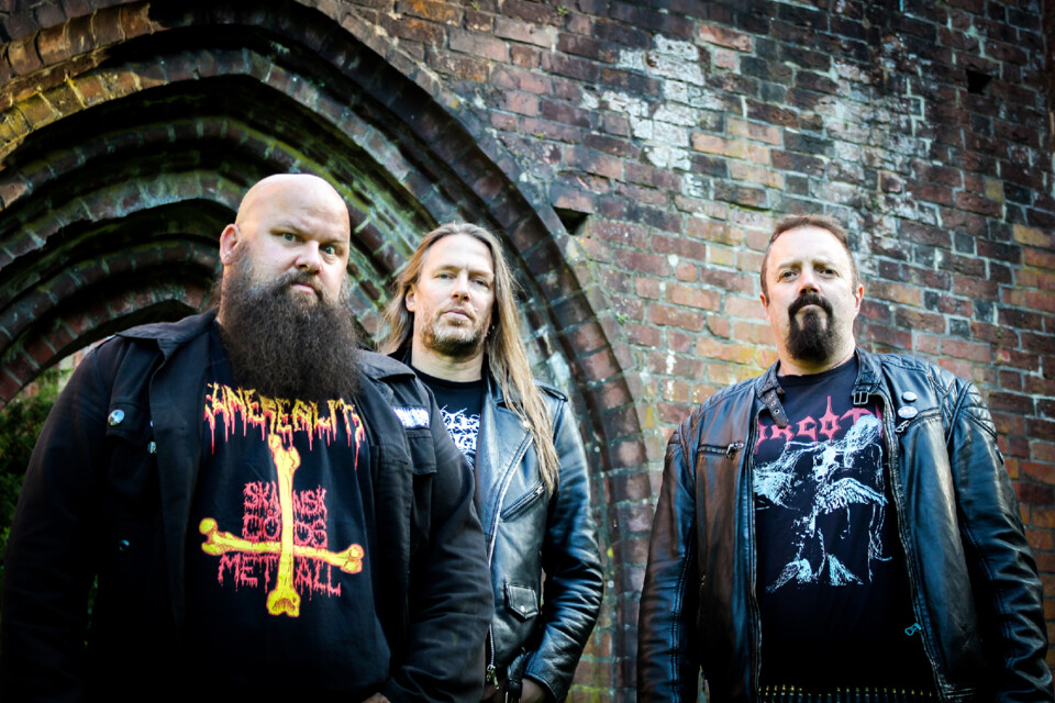 TEMPLE OF DREAD - "Não queremos reinventar o Death Metal mas sim fazer ...